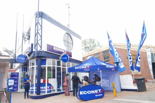 Econet steps up network upgrade, commissions new high-speed LTE base ...