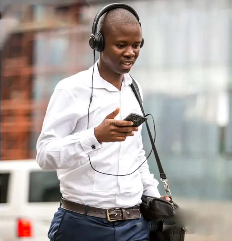 Ban distracted walking – DailyNews