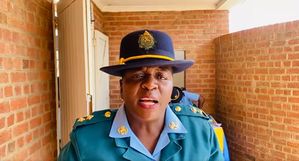 Axe-wielding maniac slaughters drinking partner – DailyNews